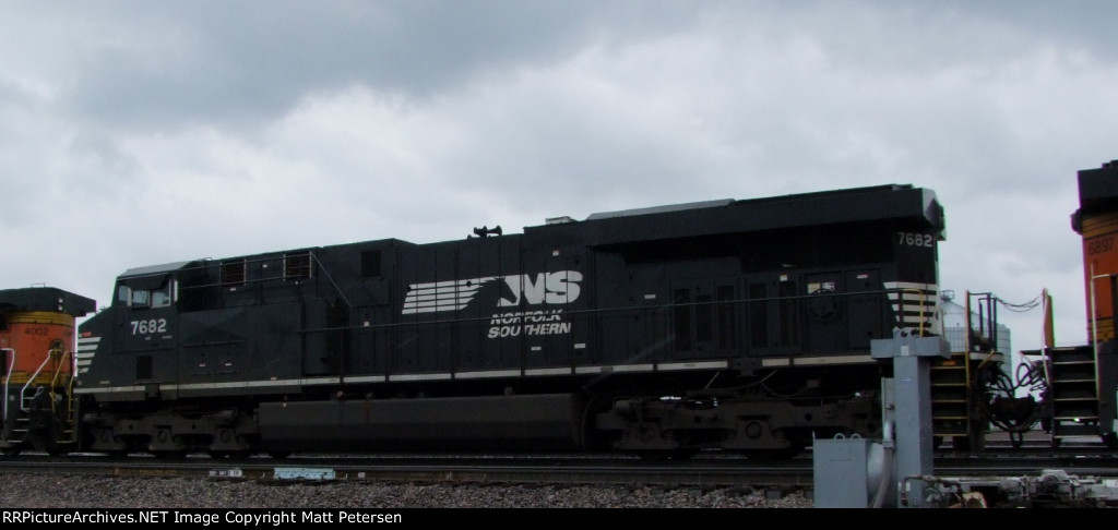NS 7682
